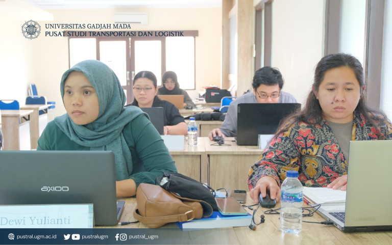 Pelatihan GIS Dasar di Pustral UGM: Kunci untuk Memahami Pemetaan dan ... Pelatihan GIS Dasar di Pustral UGM: Kunci untuk Memahami Pemetaan dan ...